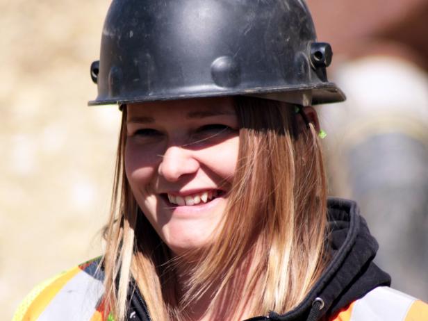 Get to Know Monica Beets of Discovery's Gold Rush | Discovery