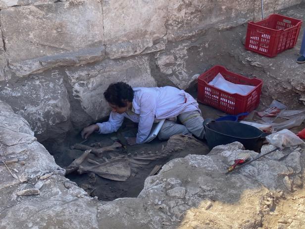 Far Afield: Women in Archaeology | Discovery