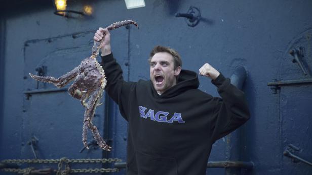 Miracle in the Bering Sea: Deadliest Catch Crew Hauls in 435 Crabs in ...