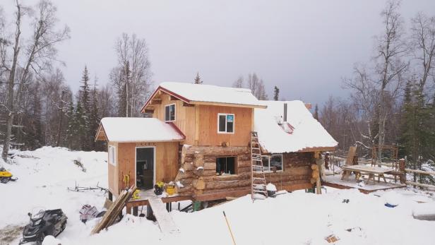 The Raney Family's New Cabin | Discovery