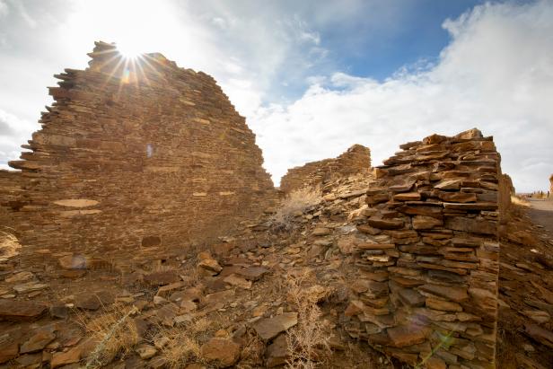 Explore New Mexico's Chaco Canyon | Discovery