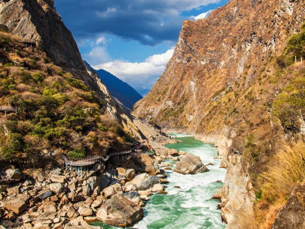 This Little-Known Hiking Path Explores One of the World's Deepest ...