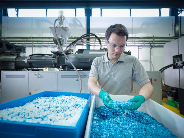 Reduce, Reuse, Recycle: The Future of Processing Plastic | Discovery