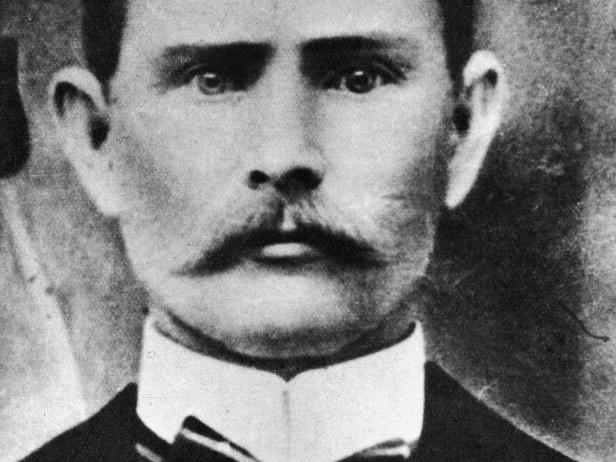 The Hunt for Outlaw Jesse James’ Treasure | Discovery