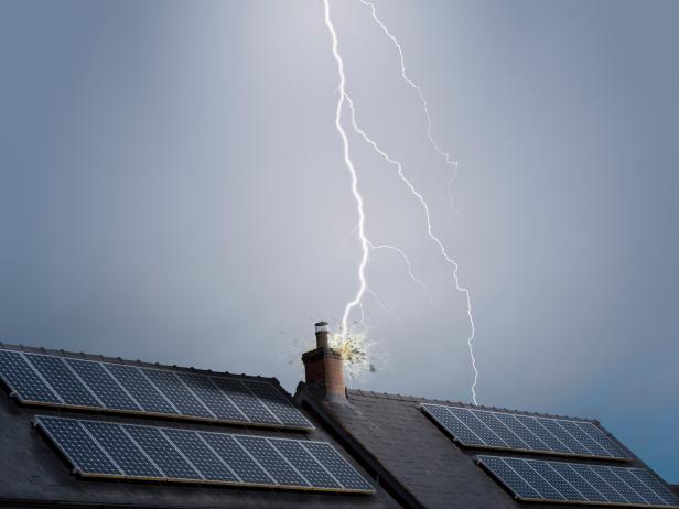 Extreme Weather Tests the Durability of Solar and Wind Power | Discovery