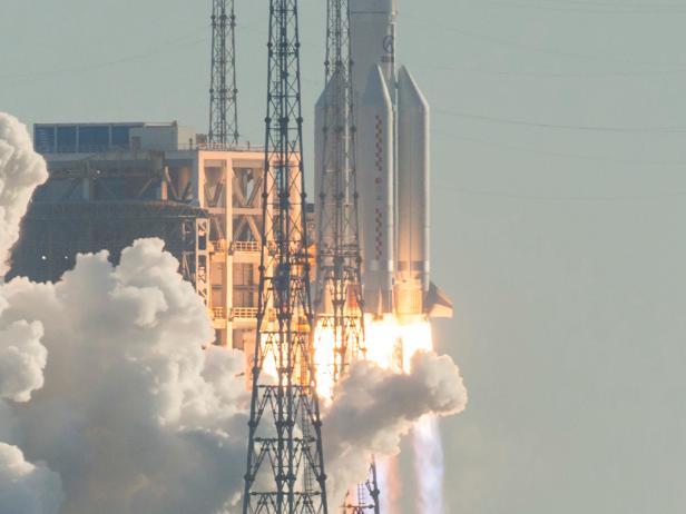 Debris from Chinese Rocket is falling back to Earth, raising concerns ...