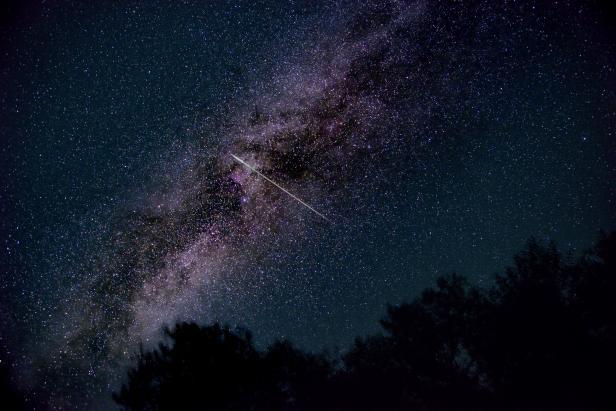 What’s Happening in the Sky This August? | Discovery